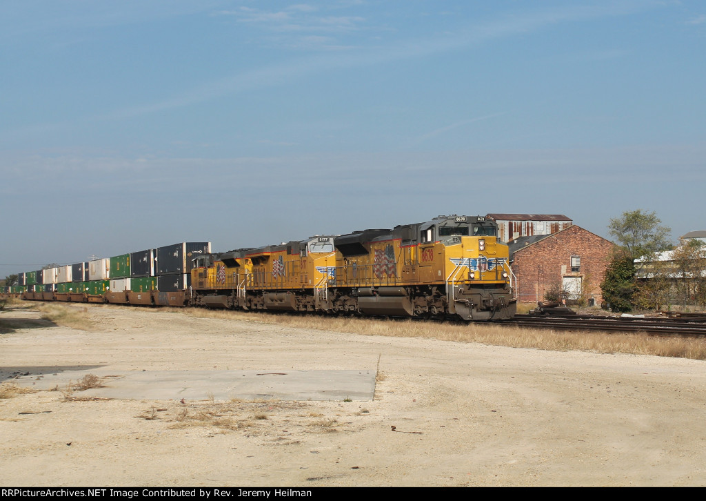 UP 8678 & others (1)